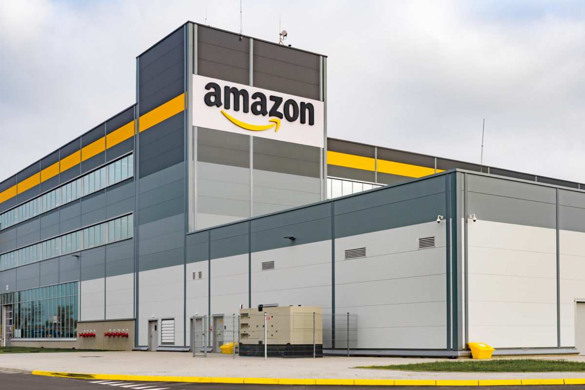Jak kupić akcje Amazon? Wszystko o inwestowaniu w Amazon